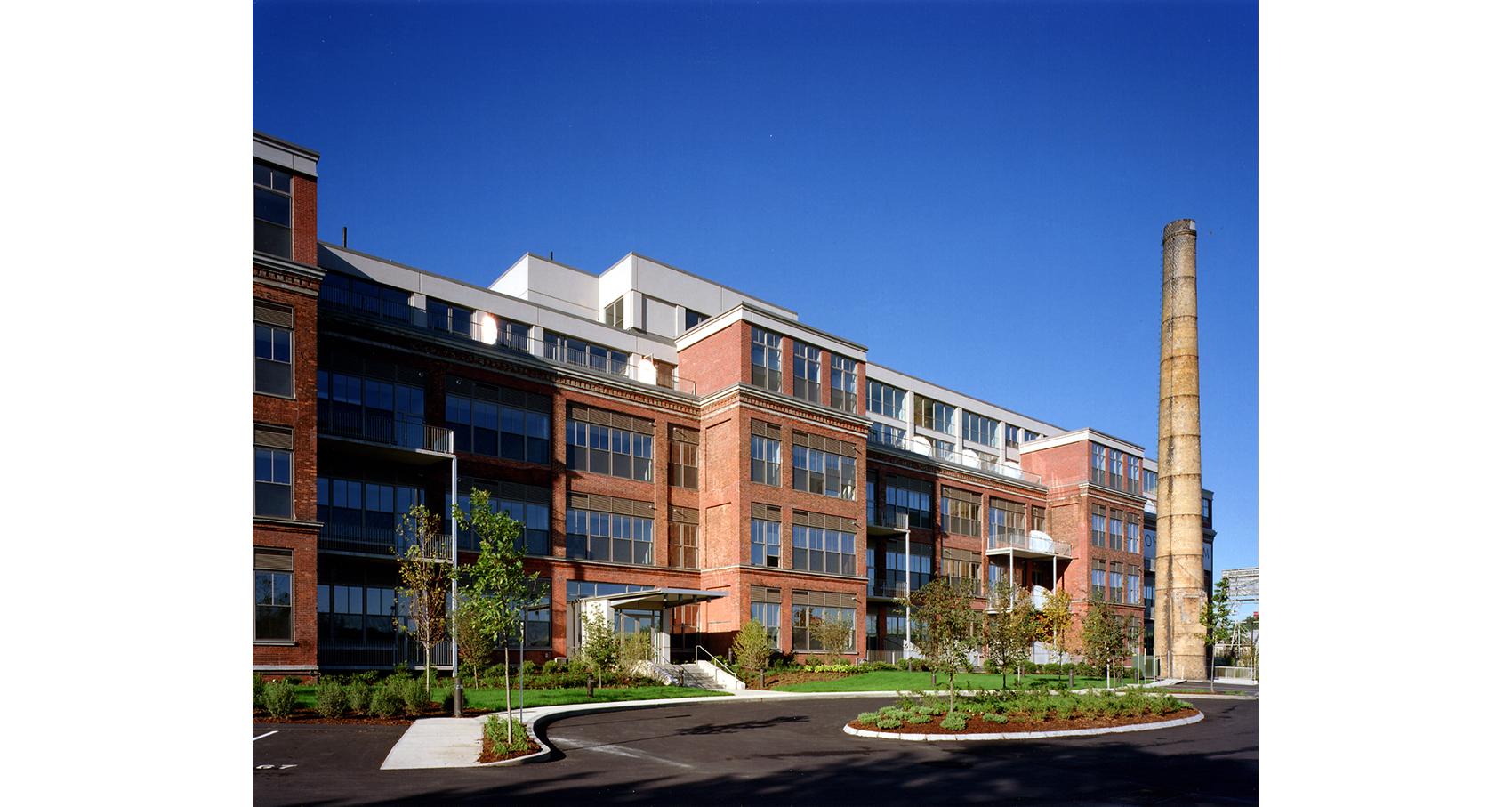 Porter 156 Lofts | Bargmann Hendrie + Archetype, Inc.
